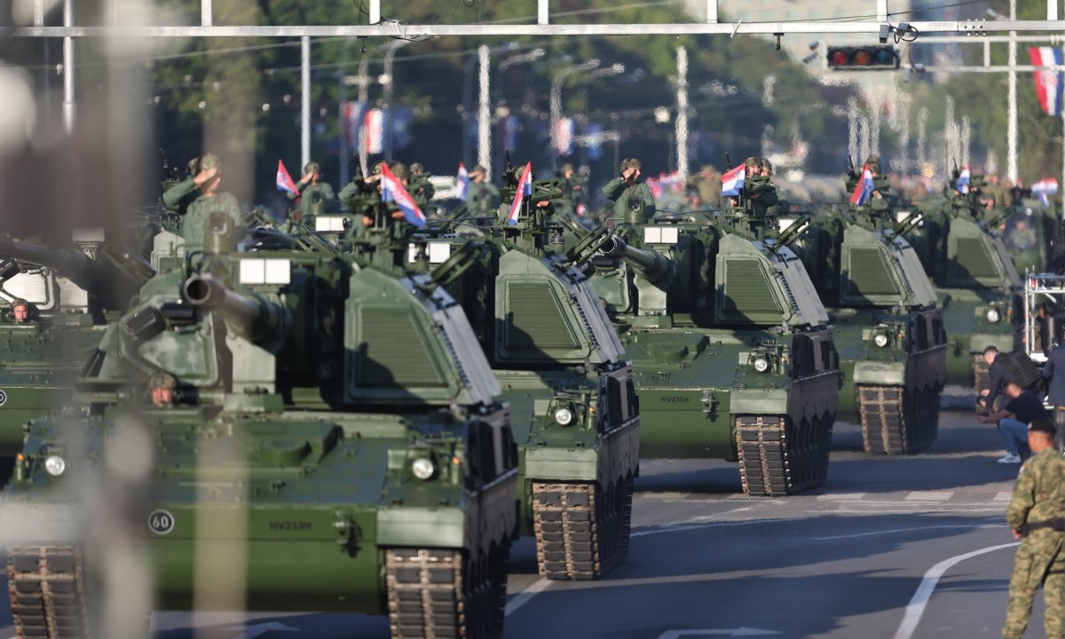 Tenkovi, haubice, oklopnjaci... pogledajte čime sve raspolaže Hrvatska ...