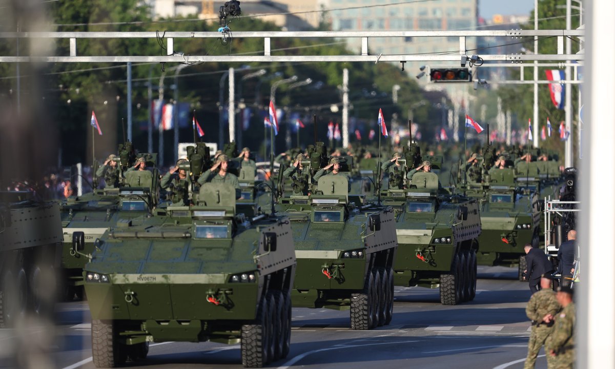 Tenkovi, haubice, oklopnjaci... pogledajte čime sve raspolaže Hrvatska ...