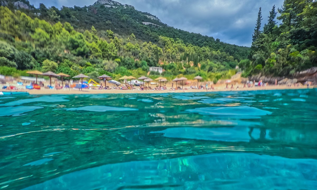 Ova plaža pravi je raj na Jadranu: Gužvi nema, a more je čarobne ...