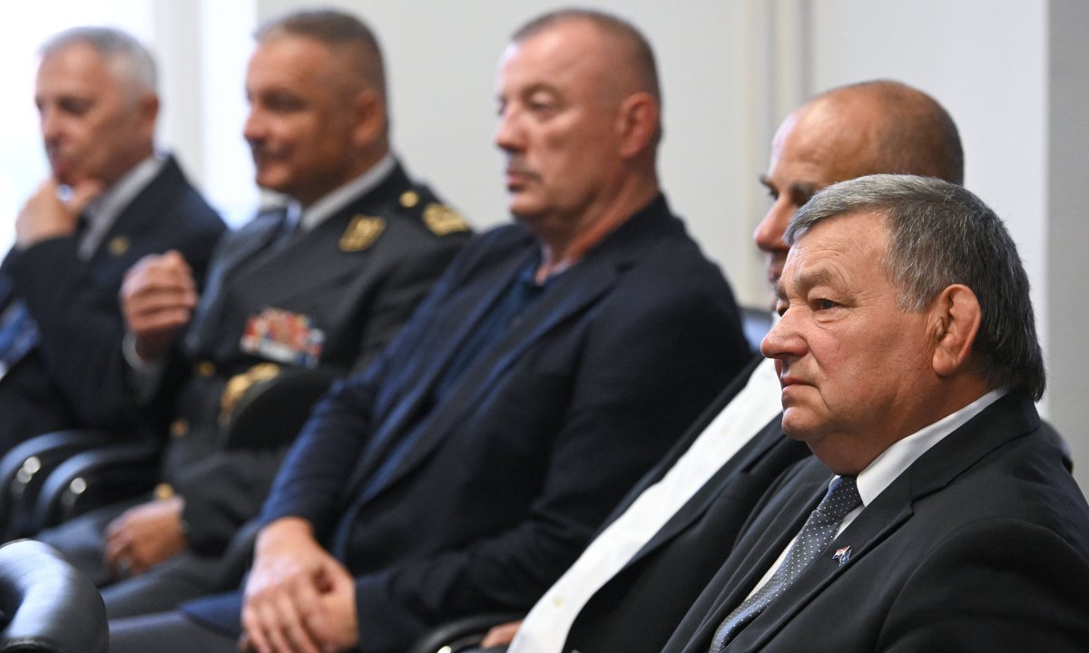 Pogledajte tko se došao oprostiti od generala Ante Rose - tportal