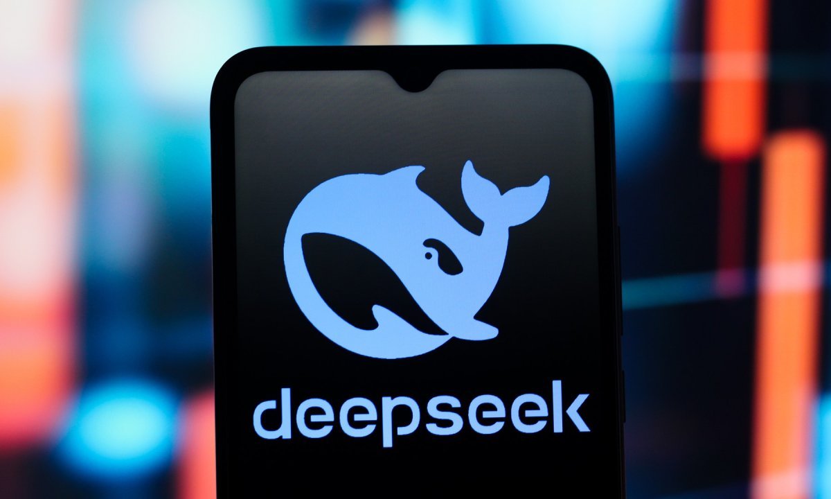 Kineski DeepSeek predstavio novi AI model, 'međukorak do nove ...