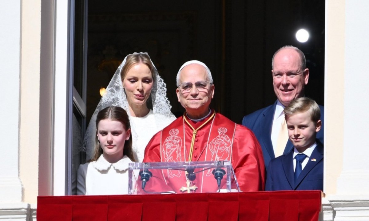 Princeza Charlene i princ Albert u povijesnom danu: Papa Lav stigao u ...
