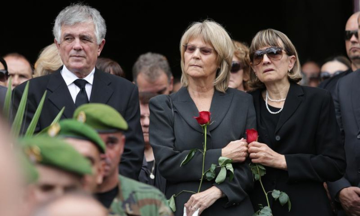 Former dissident Zvonko Busic buried - tportal