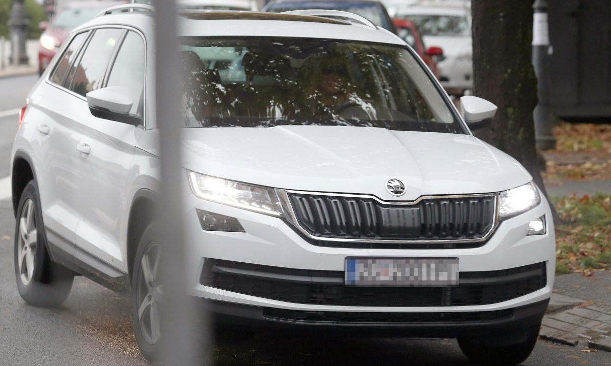 Nasmijana Iva Balent šeće Zagrebom u društvu prijateljice - tportal