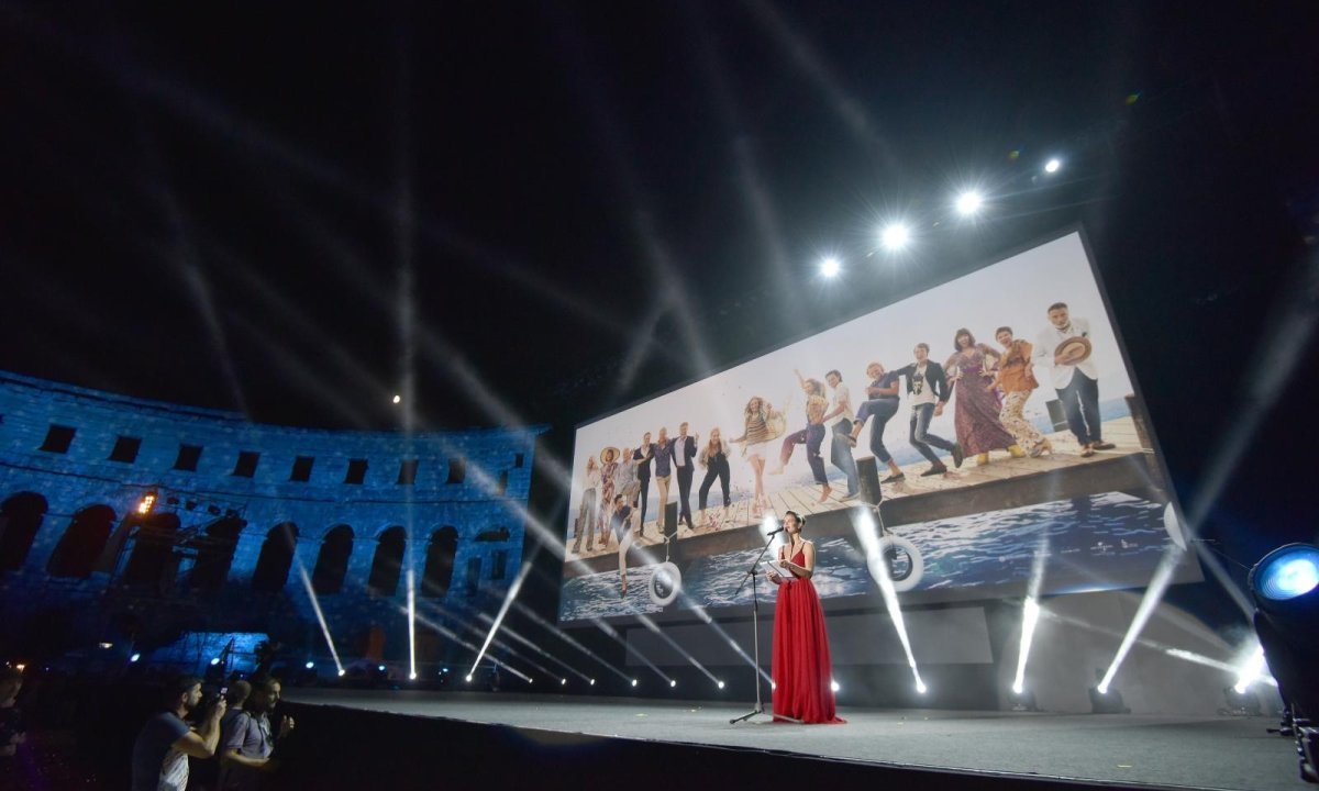 Hrvatska premijera filma 'Mamma Mia' održana u pulskoj Areni - tportal