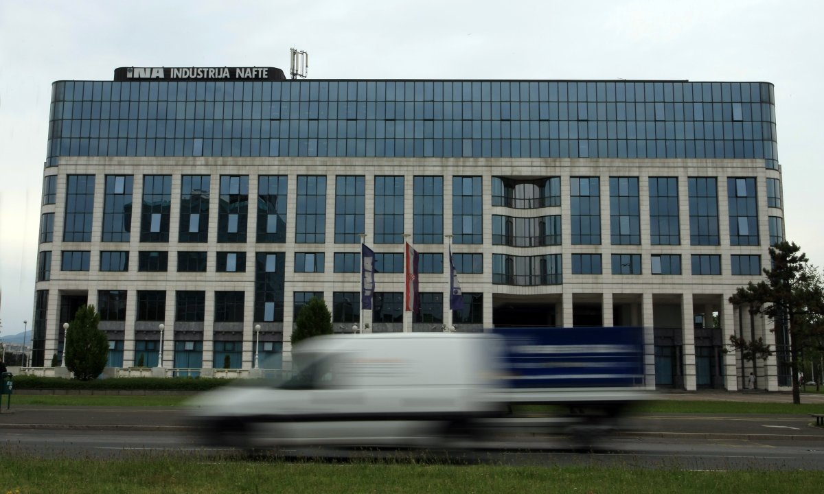 Ina objavila poslovni plan za 2019.: Zatvara se rafinerija u Sisku ...