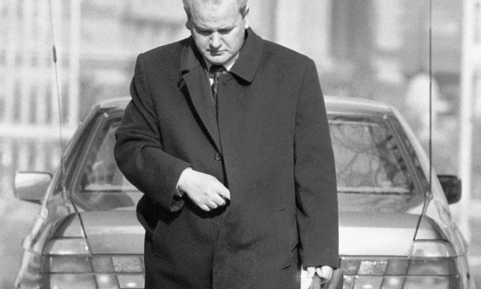 Serbia marks 10th anniversary of fall of Milosevic's regime - tportal