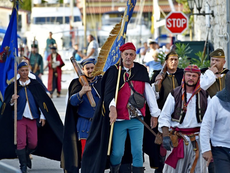 Uprizorena povijesna Marinska bitka iz 1657. godine - tportal