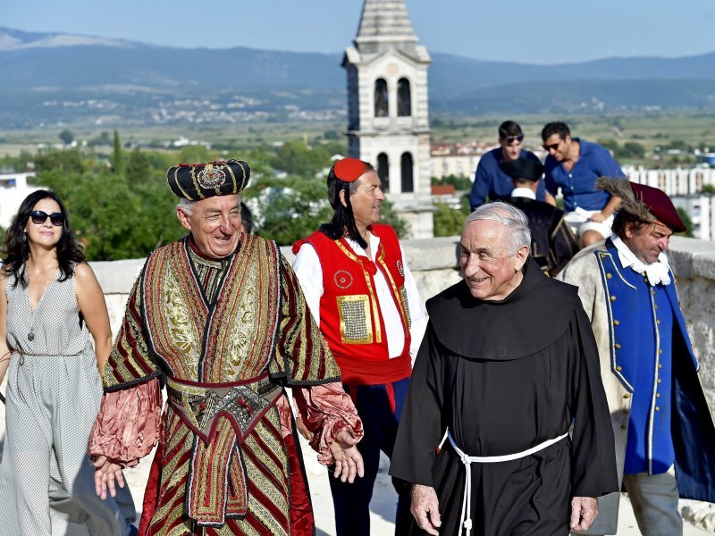 Pogledajte kako su tekle pripreme za predstavu 'Opsada Sinja 1715 ...