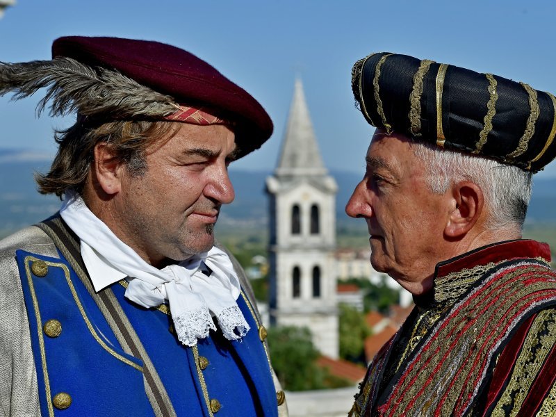 Pogledajte kako su tekle pripreme za predstavu 'Opsada Sinja 1715 ...