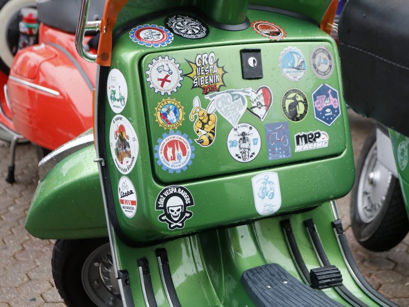 [FOTO] Više od 200 legendarnih Vespi okupiralo centar Zagreba ...