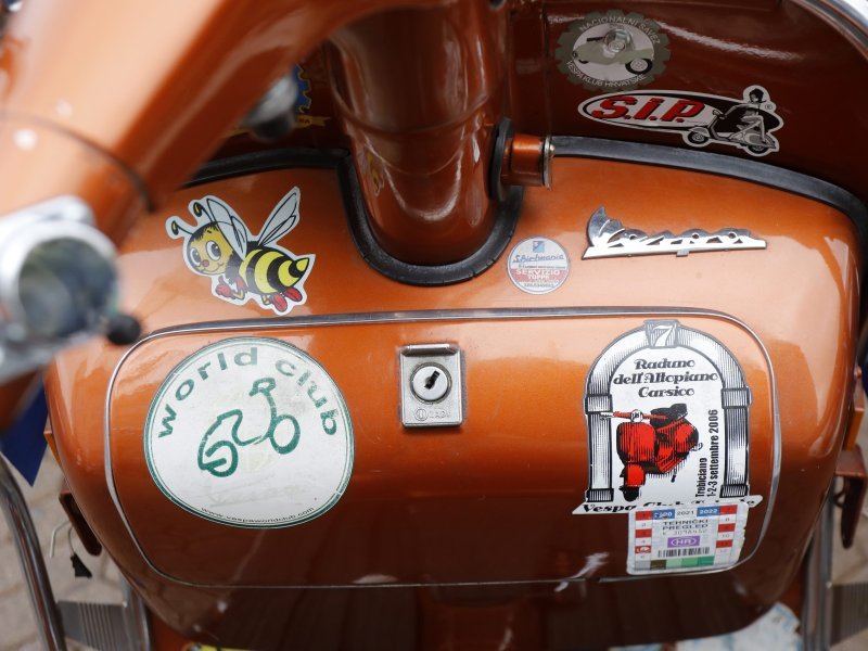 [FOTO] Više od 200 legendarnih Vespi okupiralo centar Zagreba ...