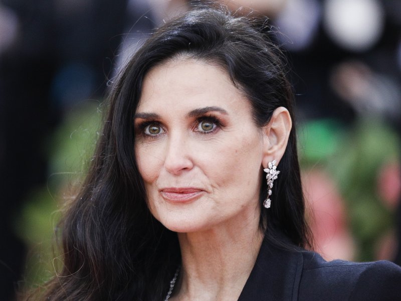 Priznanje koje je šokiralo sve: Demi Moore otkrila da je bila žrtva ... Priznanje koje je šokiralo sve: Demi Moore otkrila da je bila žrtva ...