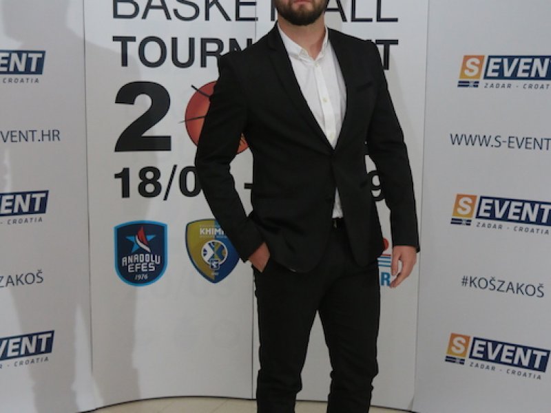 U centru pažnje: Proslavljena odbojkašica Barbara Ružić u odvažnom ...