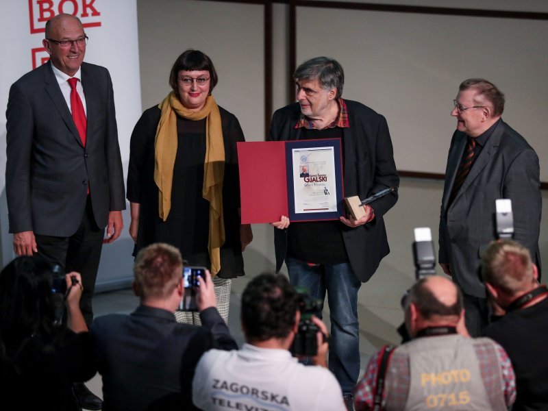 Goranu Tribusonu dodijeljena Nagrada Gjalski 2019. za roman 'Otac od ...