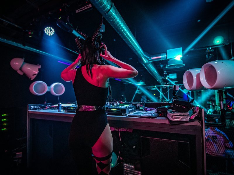 Ukrajinska DJ zvijezda Marika Rossa prodrmala rovinjski klub Steel ...