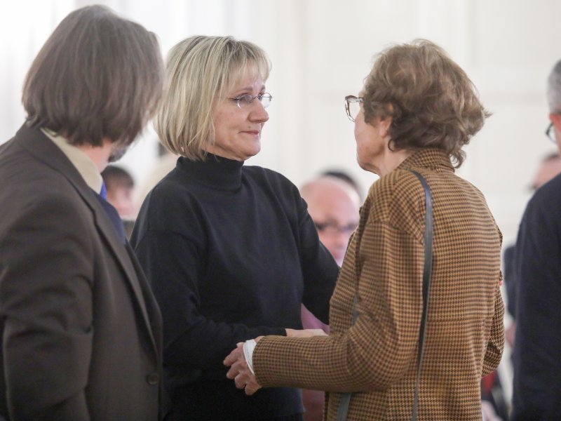 [FOTO] Komemoracija za Matiju Vukšića okupila kolege novinare i filmsku ...