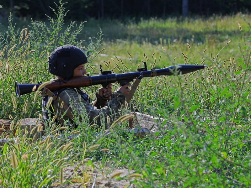 Pogledajte kako izgleda 'crni grom iz Hadžića' – ručni raketni bacač ...
