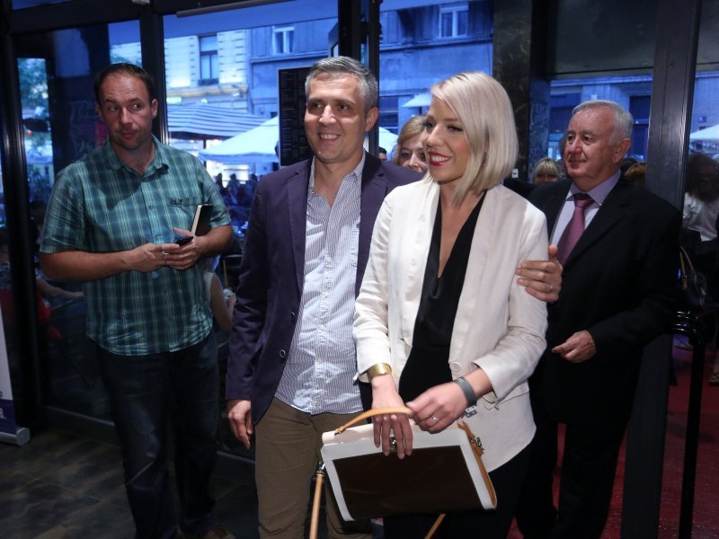 Ljubav u doba korone: Damira Gregoret i Igor Bobić proslavili šestu ...
