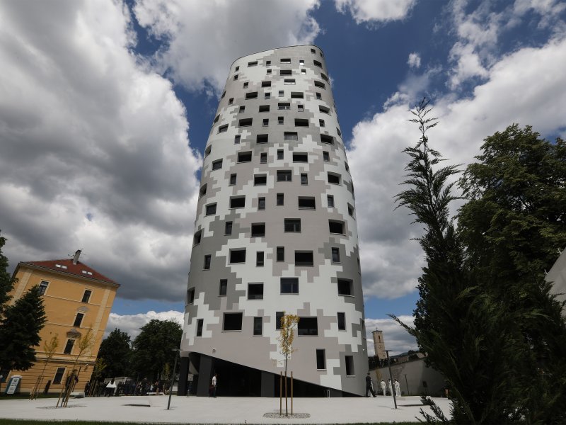 Novi vojni neboder u Zagrebu privukao pažnju zbog neobičnog izgleda ...