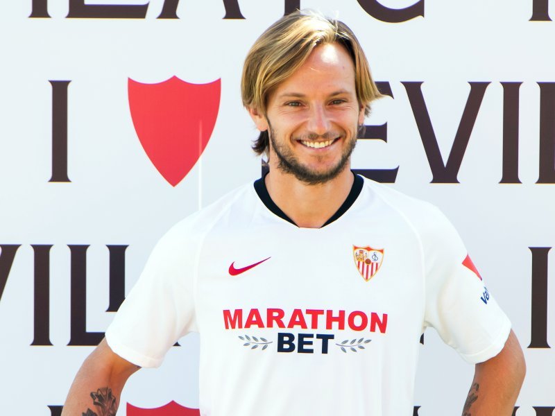 Ivan Rakitić najprije je zabio gol u 96. minuti za pobjedu, a onda ...