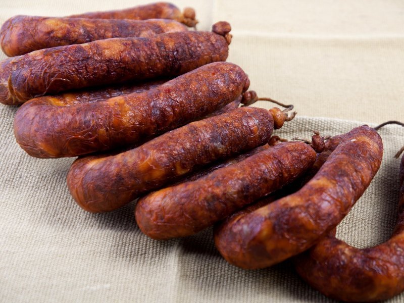 Počela je sezona izrade kobasica, a ovo su neke od najpopularnijih u ... Počela je sezona izrade kobasica, a ovo su neke od najpopularnijih u ...
