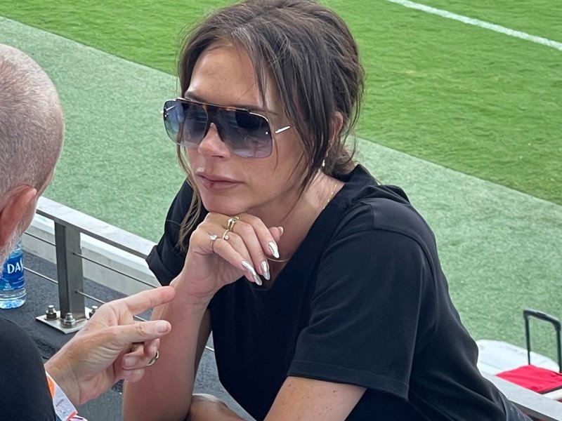 Victoria Beckham priznaje financijke teškoće svog modnog brenda i kuka ...