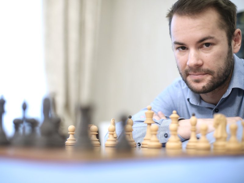 Ivan Šarić kreirao senzaciju u drugom danu velikog turnira u brzom šahu ...