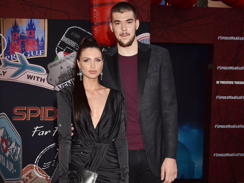 Nakon dvije godine čekanja i odgađanja svadbe: Vjenčali su se naš NBA ...