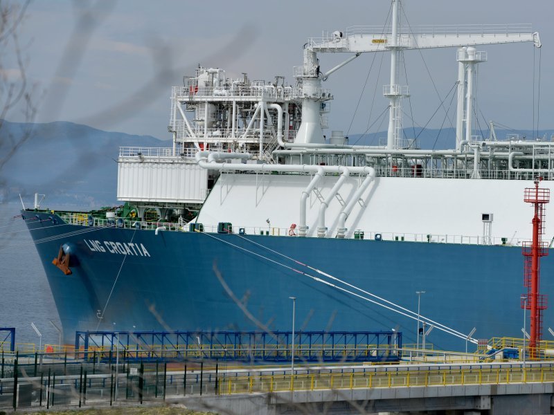 Jadroplov se baca u novi biznis, kupili novi brod za prijevoz ...