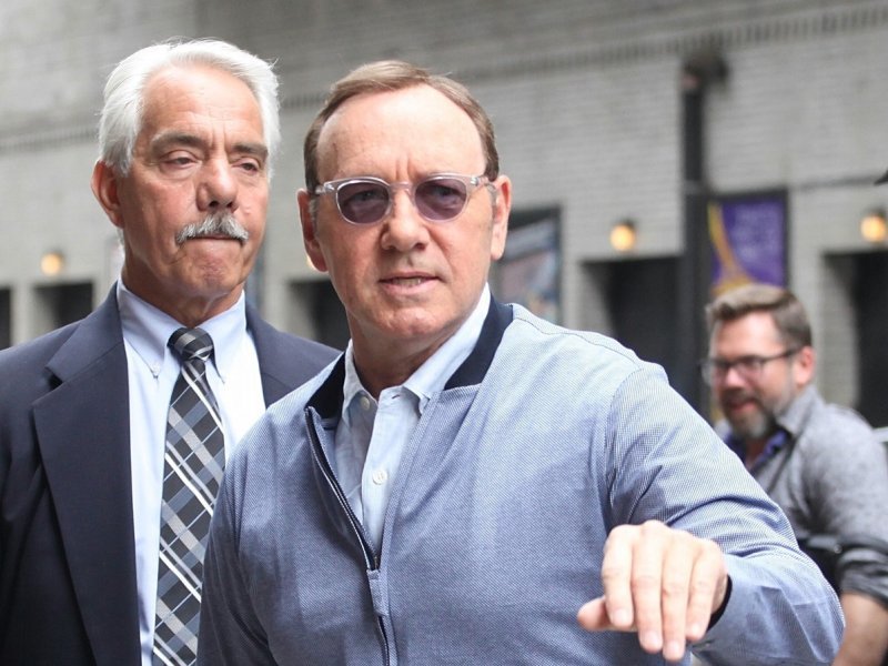 Britanska policija optužila Kevina Spaceyja za seksualno zlostavljanje ...