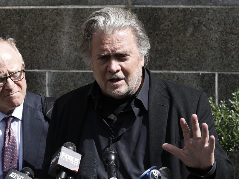 SAD: Steve Bannon optužen za pranje novca i kovanje urote - tportal