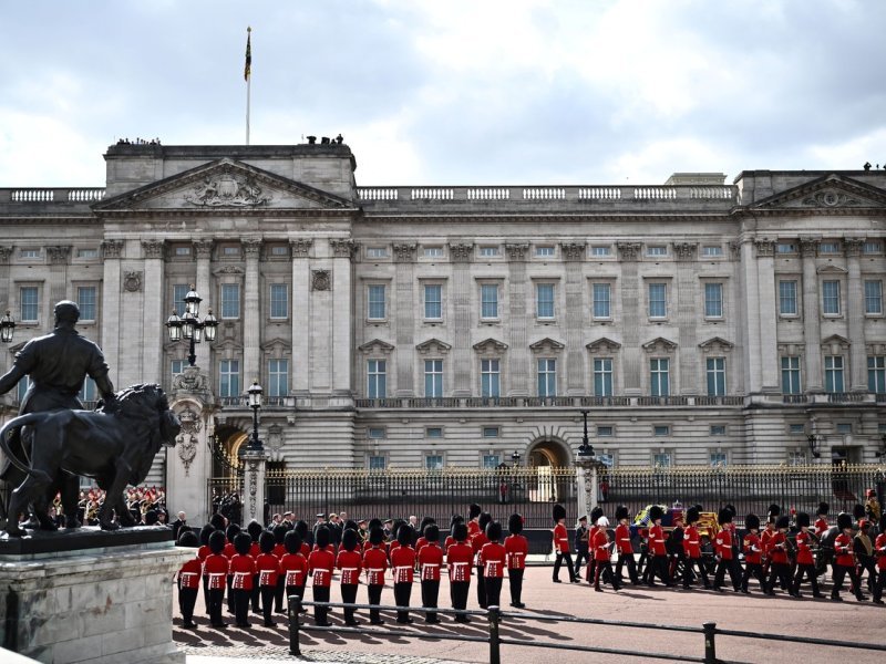 [FOTO] Tužna lica: Princeza od Walesa do Westminstera je stigla s novom ...