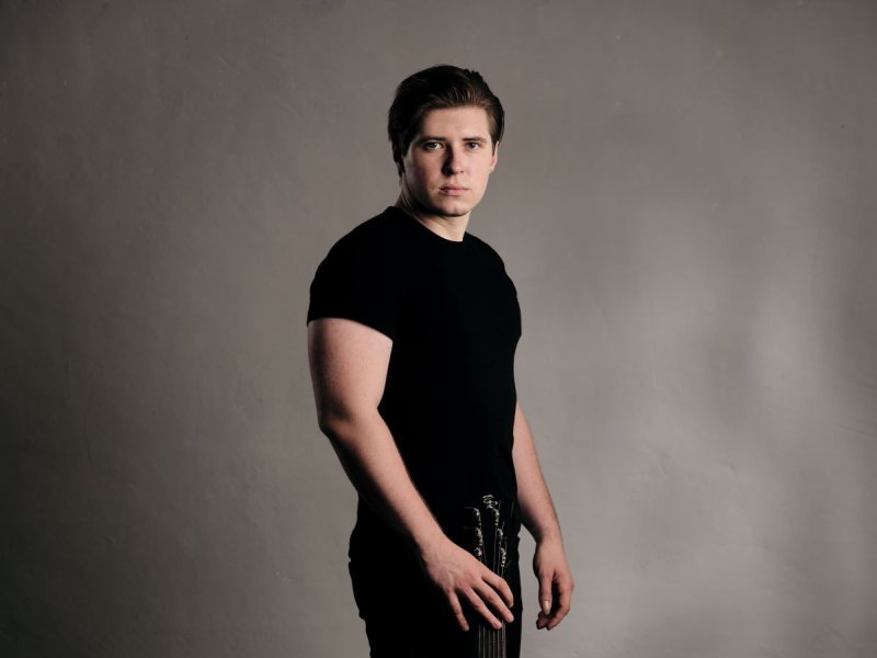 Alexandr Misko, mladi ruski gitarist i performer, dolazi u Malu Dvoranu ...