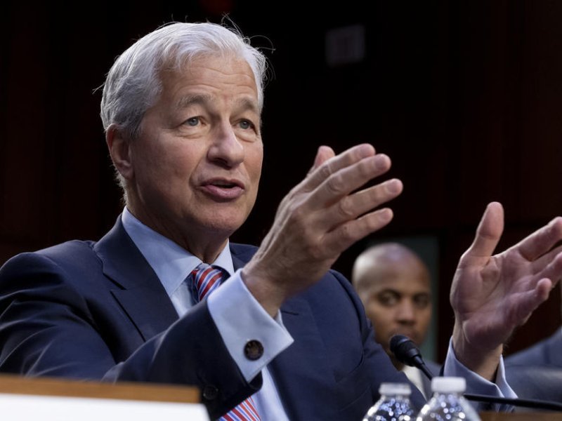 Jamie Dimon: Indeksi na Wall Streetu mogli bi pasti još 20 posto, a SAD ...
