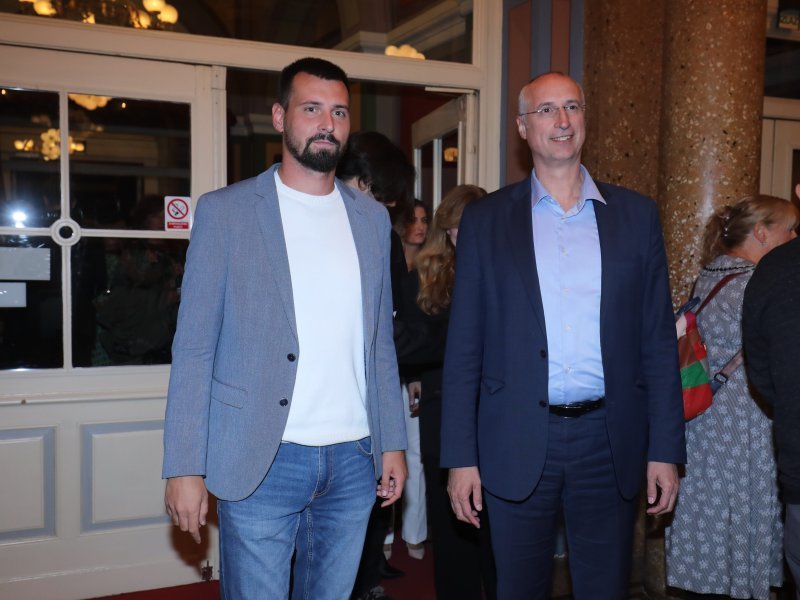 Ana Gruica Uglešić bila je magnet za poglede u chic haljini iz Zare ...