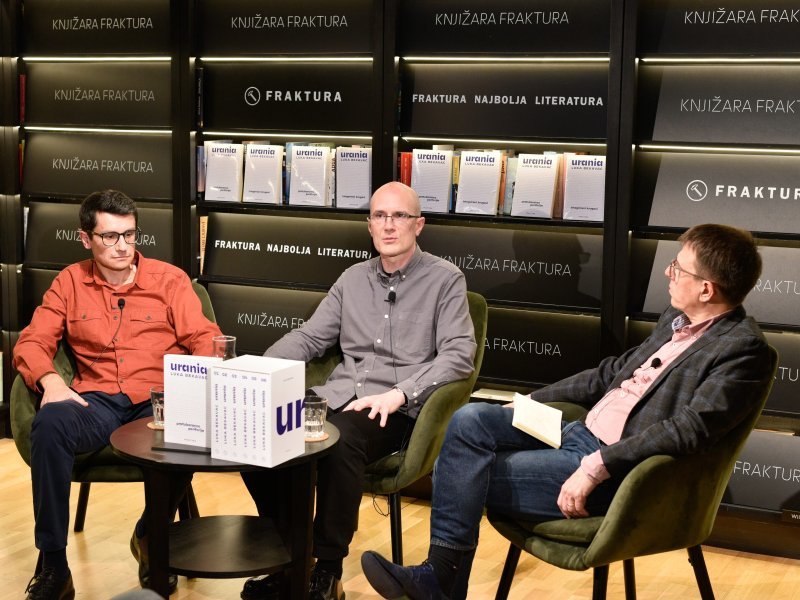 [FOTO] Luka Bekavac predstavio roman Urania, jedinstveni književni pothvat od devet knjiga u ...