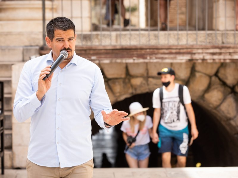 Marko Pecotić, koji zadnjih dana puni medijske stupce, zapjevao je s ...