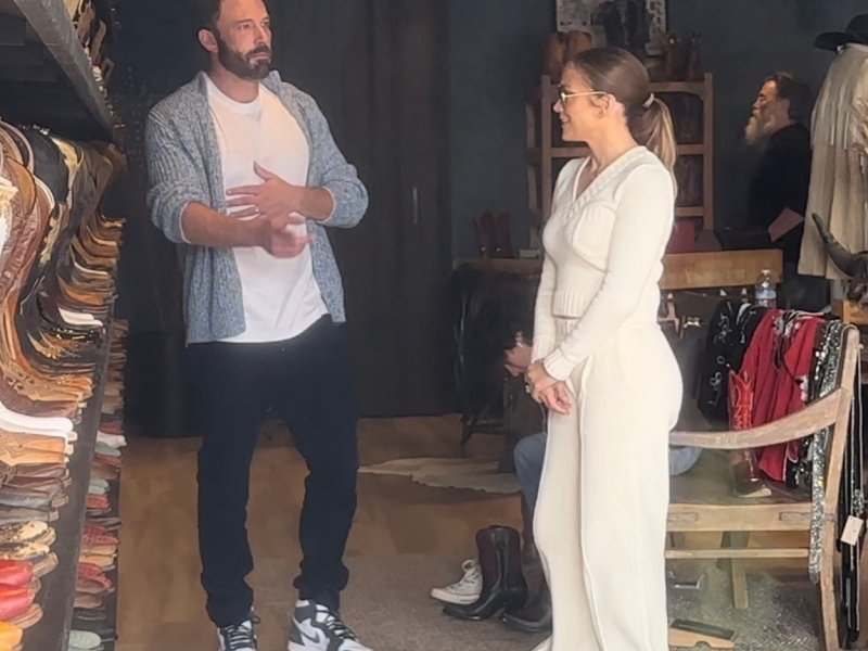 [FOTO] Ben Affleck i Jennifer Lopez s njenom kćeri Emme u potrazi sa ...