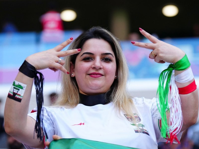 Foto Pogledajte Kako Su Iranske Navijačice S Tribina Poslale Političku Poruku Vlastima U Iranu