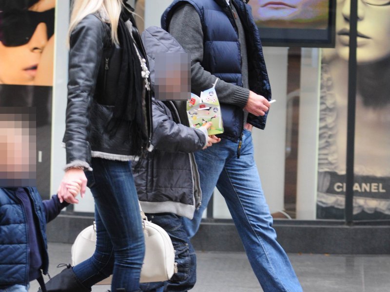 Zamišljeni Ljubo Pavasović i Dina Štern - tportal