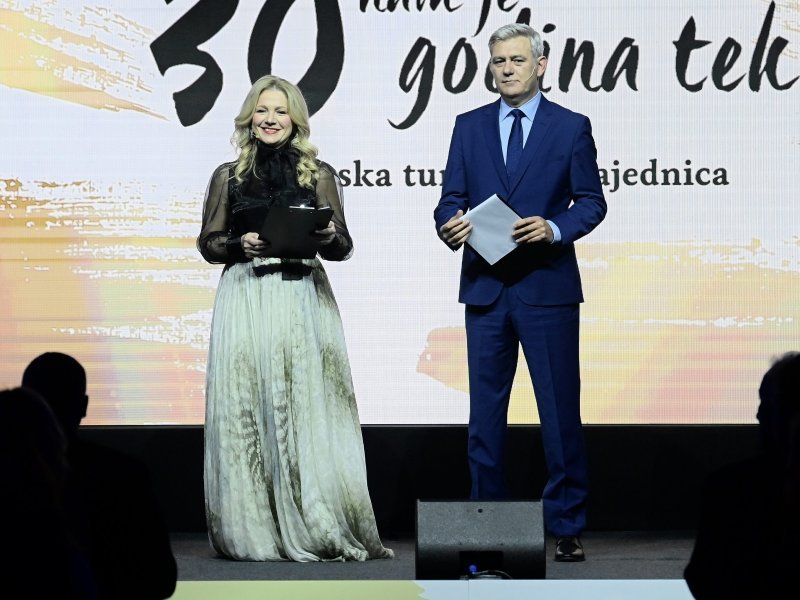 Barbara Kolar i Robert Ferlin ponovno zajedno, no samo zbog posla - tportal