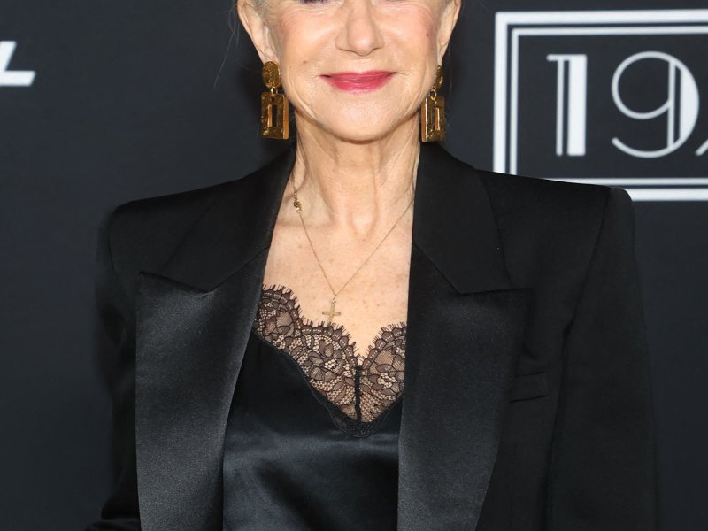 Odvažna i u osmom desetljeću: Helen Mirren sve je očarala u senzualnom ...