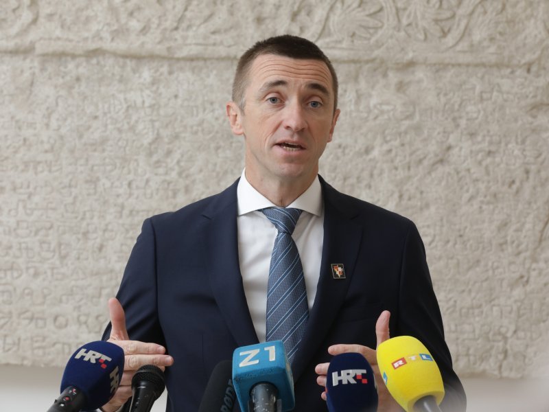 Penava: Plenković je nastavio točno tamo gdje je stao Ivo Sanader u rasprodaji hrvatskog ...