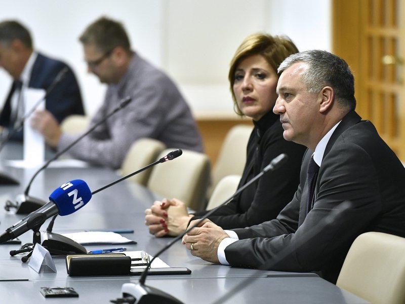 Na 11 mjeseci zatvora osuđena pomoćnica bivšeg ministra Horvata ...