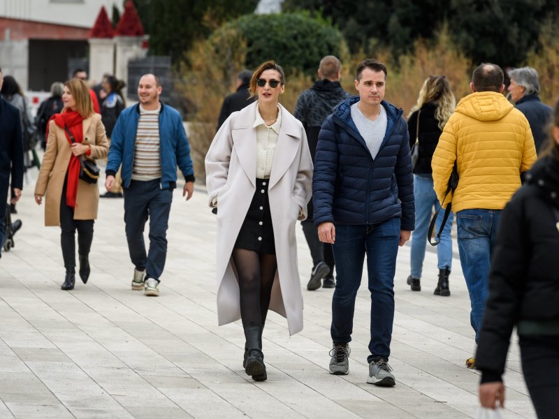 Pogledajte atmosferu uoči dočeka: Mia Dimšić pjeva u Puli, u Fužinama se slavilo u podne, a ...