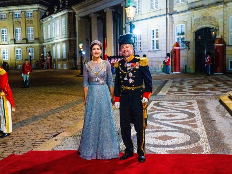 Danska princeza iz ormara izvukla bajkovitu haljinu i zablistala na ...