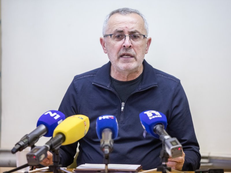 Sindikat Preporod apelira na odgodu Vladina projekta besplatnih obroka ...