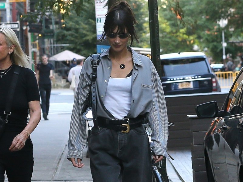 Traperice širokih nogavica: Ultra laskave traperice u ovoj boji viđat ...