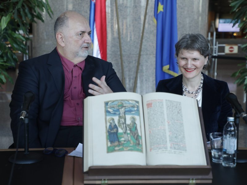 Predstavljen pretisak 'Misala po zakonu rimskog dvora' iz 1483. - tportal